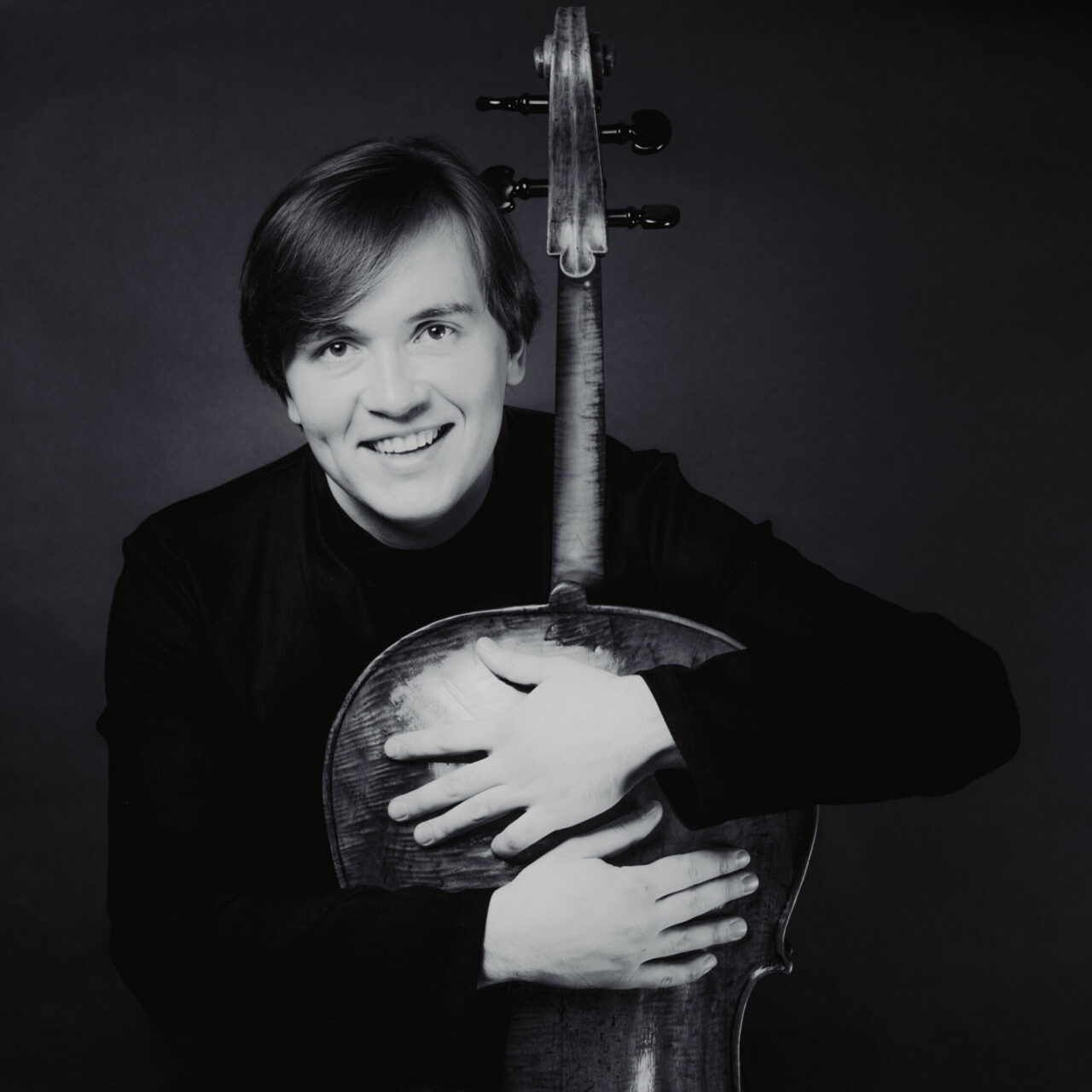 Ivan Karizna – Maestro Arts